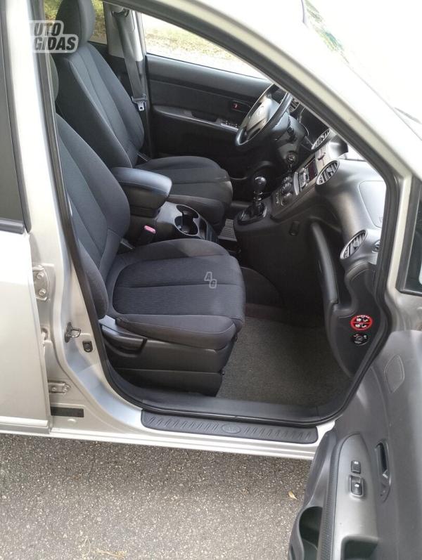 Kia Carens 2007 Viļņa, ar dzinēja tilpumu 2.00 L un nobraukumu 274 tūkst. km par 1750 €, foto 10 vietnē AUTOMOTO.COM.LV