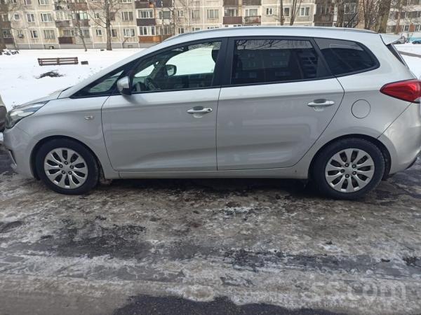 Kia Carens 2014 in Riga, with an engine capacity of 1.70 L and mileage of 241 thousand km for 4900 €, photo 1 on AUTOMOTO.COM.LV
