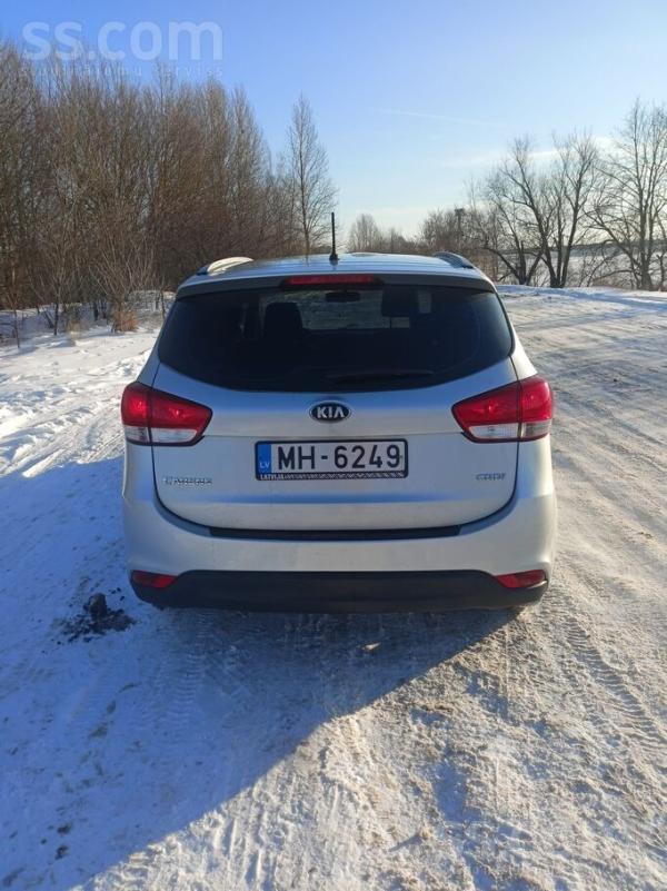 Kia Carens 2014 in Riga, with an engine capacity of 1.70 L and mileage of 241 thousand km for 4900 €, photo 6 on AUTOMOTO.COM.LV