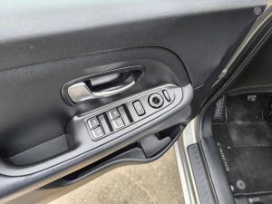Kia Carens 2014 in Siauliai, with an engine capacity of 1.69 L and mileage of 258 thousand km for 4950 €, photo 17 on AUTOMOTO.COM.LV