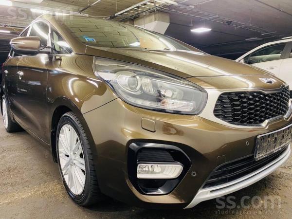 Киа Каренс 2018 в Рига, объемом двигателя 1.70 л и пробегом 120 тыс. км за 10900 €, фото 8 на AUTOMOTO.COM.LV
