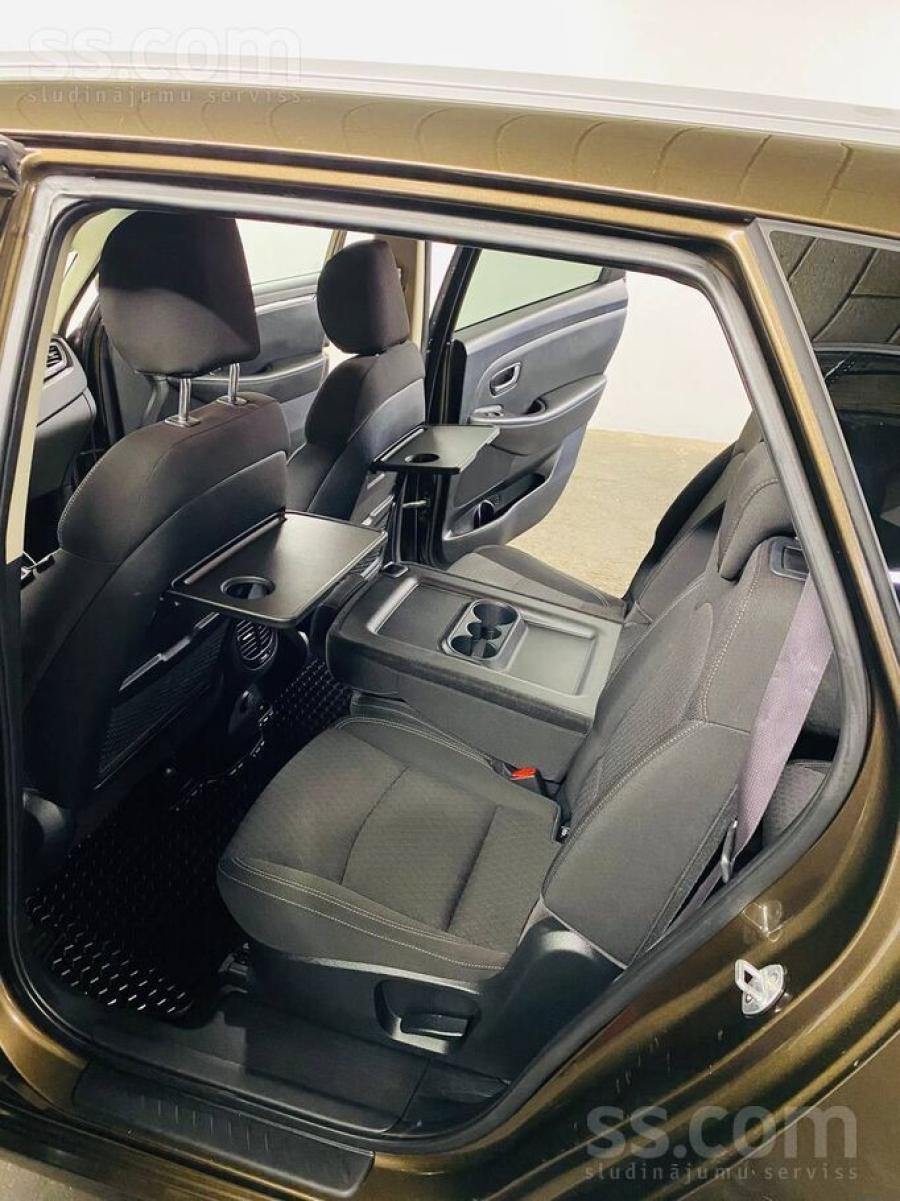 Kia Carens 2018 Rīga, ar dzinēja tilpumu 1.70 L un nobraukumu 120 tūkst. km par 10900 €, foto 13 vietnē AUTOMOTO.COM.LV