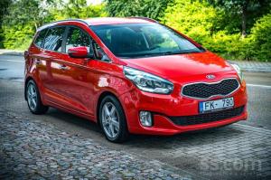 Sarkans Kia Carens 2014 Rīga, ar dzinēja tilpumu 1.70 L un nobraukumu 234 tūkst. km par 4990 €, foto 4 vietnē AUTOMOTO.COM.LV