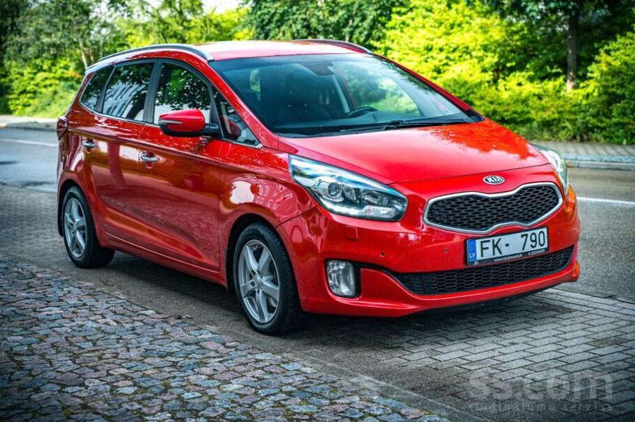 Sarkans Kia Carens 2014 Rīga, ar dzinēja tilpumu 1.70 L un nobraukumu 234 tūkst. km par 4990 €, foto 4 vietnē AUTOMOTO.COM.LV