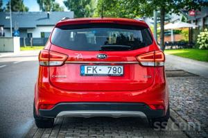 Sarkans Kia Carens 2014 Rīga, ar dzinēja tilpumu 1.70 L un nobraukumu 234 tūkst. km par 4990 €, foto 6 vietnē AUTOMOTO.COM.LV