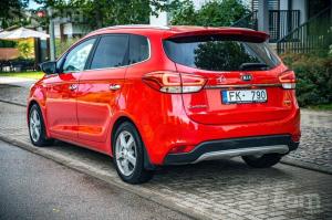 Sarkans Kia Carens 2014 Rīga, ar dzinēja tilpumu 1.70 L un nobraukumu 234 tūkst. km par 4990 €, foto 7 vietnē AUTOMOTO.COM.LV