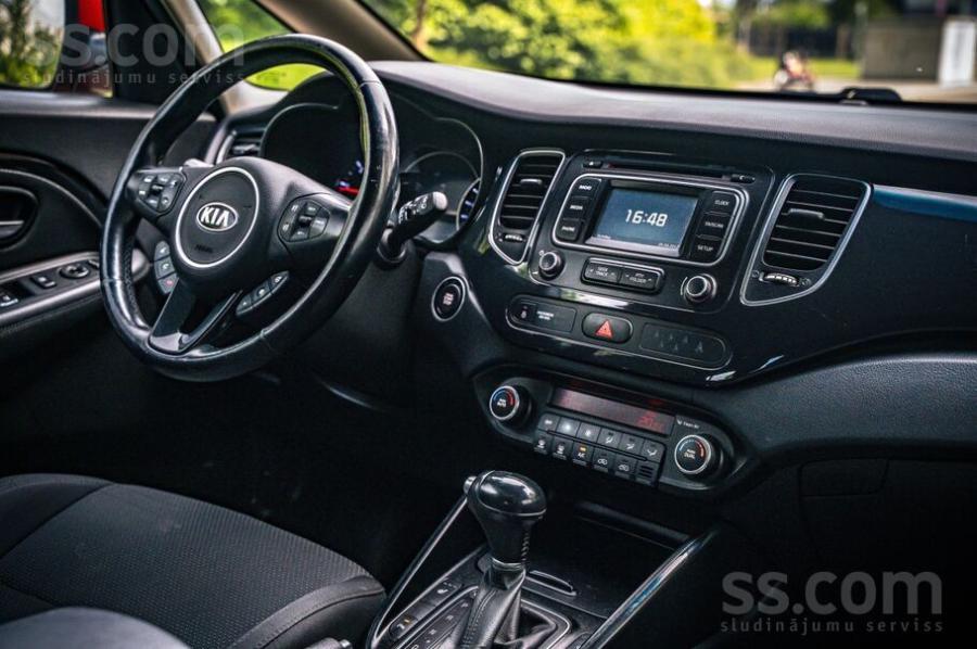 Sarkans Kia Carens 2014 Rīga, ar dzinēja tilpumu 1.70 L un nobraukumu 234 tūkst. km par 4990 €, foto 8 vietnē AUTOMOTO.COM.LV