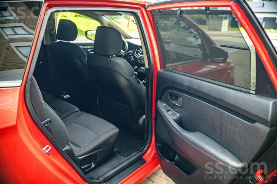 Sarkans Kia Carens 2014 Rīga, ar dzinēja tilpumu 1.70 L un nobraukumu 234 tūkst. km par 4990 €, foto 12 vietnē AUTOMOTO.COM.LV