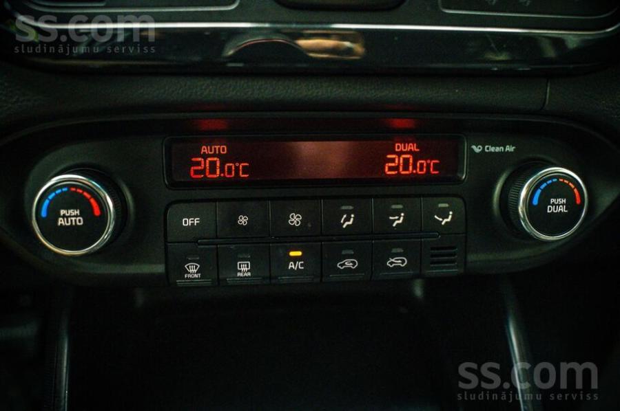Sarkans Kia Carens 2014 Rīga, ar dzinēja tilpumu 1.70 L un nobraukumu 234 tūkst. km par 4990 €, foto 22 vietnē AUTOMOTO.COM.LV