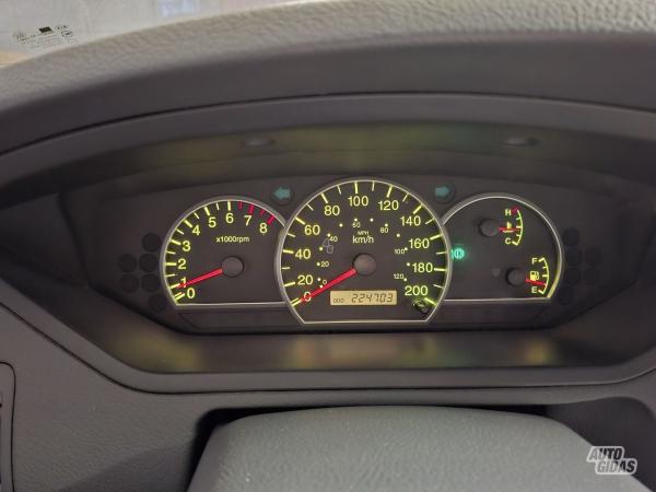 Kia Carens 2005 in Vilnius, with an engine capacity of 1.80 L and mileage of 159 thousand km for 470 €, photo 6 on AUTOMOTO.COM.LV