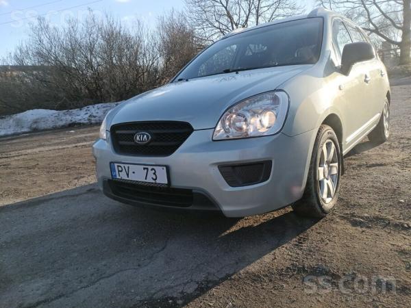 Kia Carens 2007 Tukums, ar dzinēja tilpumu 2.00 L un nobraukumu 275 tūkst. km par 1240 €, foto 1 vietnē AUTOMOTO.COM.LV