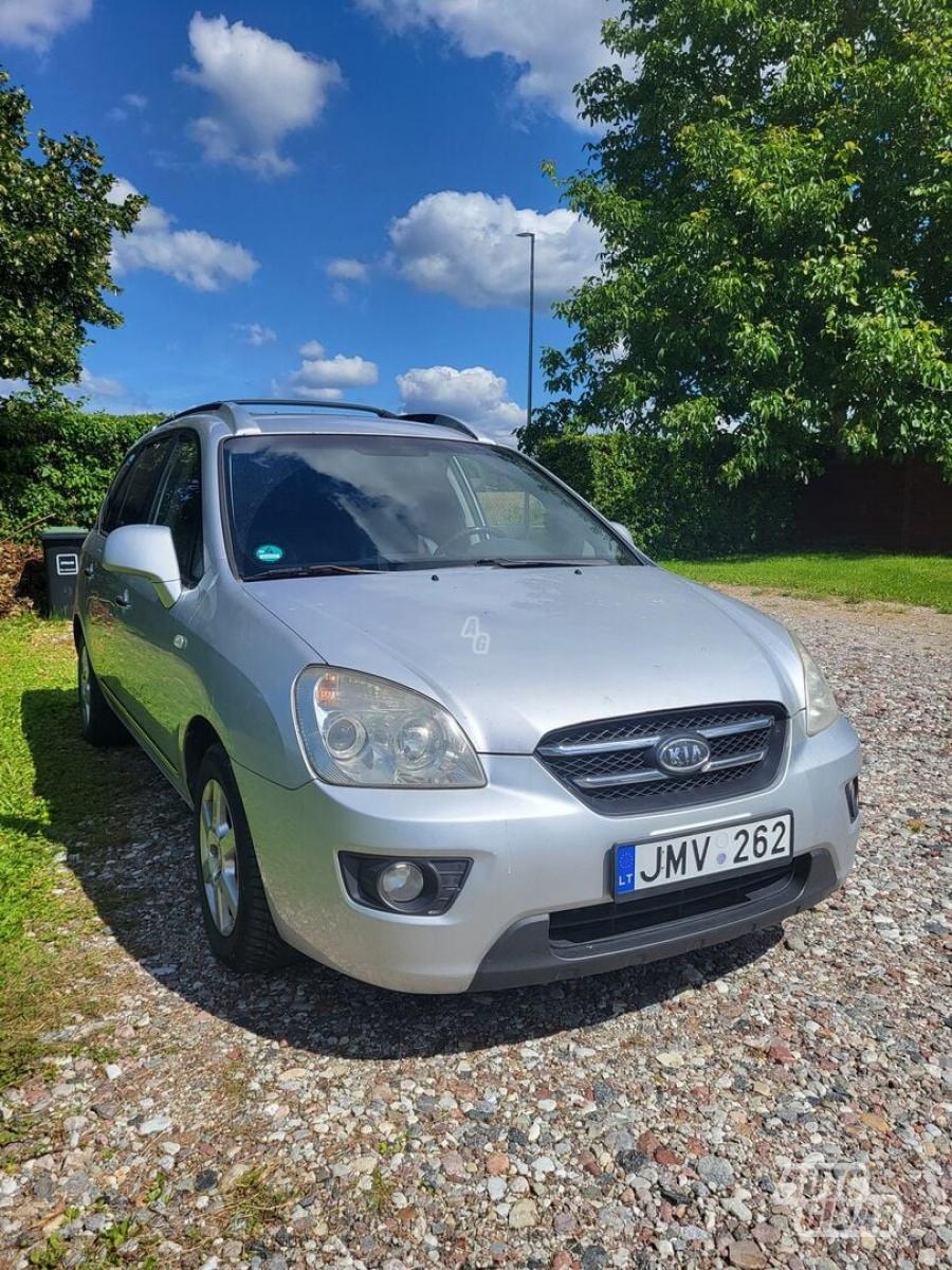 Kia Carens 2007 in Gargzdai, with an engine capacity of 2.00 L and mileage of 269 thousand km for 1150 €, photo 1 on AUTOMOTO.COM.LV