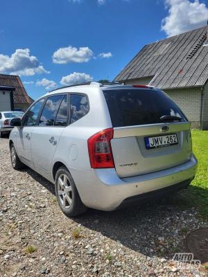 Kia Carens 2007 in Gargzdai, with an engine capacity of 2.00 L and mileage of 269 thousand km for 1150 €, photo 5 on AUTOMOTO.COM.LV
