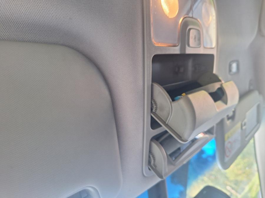 Balts Kia Carens 2014 Tallina, ar dzinēja tilpumu 1.70 L un nobraukumu 199 tūkst. km par 6390 €, foto 8 vietnē AUTOMOTO.COM.LV