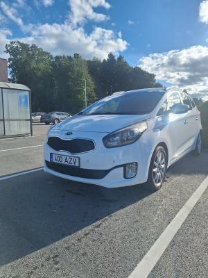 Balts Kia Carens 2014 Tallina, ar dzinēja tilpumu 1.70 L un nobraukumu 199 tūkst. km par 6390 €, foto 16 vietnē AUTOMOTO.COM.LV
