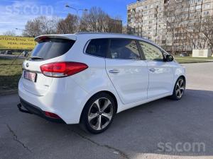 Balts Kia Carens 2014 Rīga, ar dzinēja tilpumu 1.70 L un nobraukumu 159 tūkst. km par 9950 €, foto 4 vietnē AUTOMOTO.COM.LV