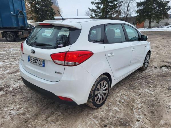 Balts Kia Carens 2014 Kauņa, ar dzinēja tilpumu 1.69 L un nobraukumu 205 tūkst. km par 4700 €, foto 4 vietnē AUTOMOTO.COM.LV