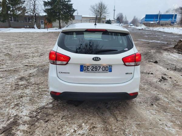 Balts Kia Carens 2014 Kauņa, ar dzinēja tilpumu 1.69 L un nobraukumu 205 tūkst. km par 4700 €, foto 6 vietnē AUTOMOTO.COM.LV