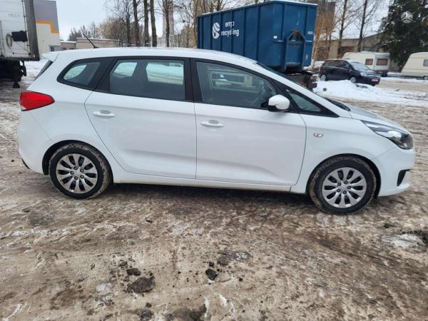 Balts Kia Carens 2014 Kauņa, ar dzinēja tilpumu 1.69 L un nobraukumu 205 tūkst. km par 4700 €, foto 7 vietnē AUTOMOTO.COM.LV