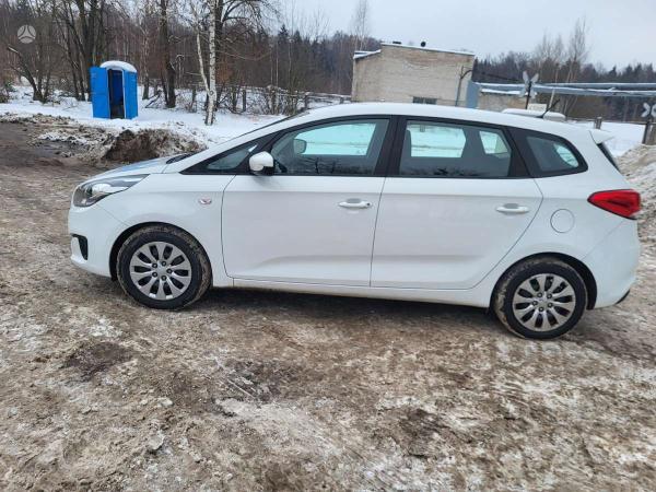 Balts Kia Carens 2014 Kauņa, ar dzinēja tilpumu 1.69 L un nobraukumu 205 tūkst. km par 4700 €, foto 8 vietnē AUTOMOTO.COM.LV