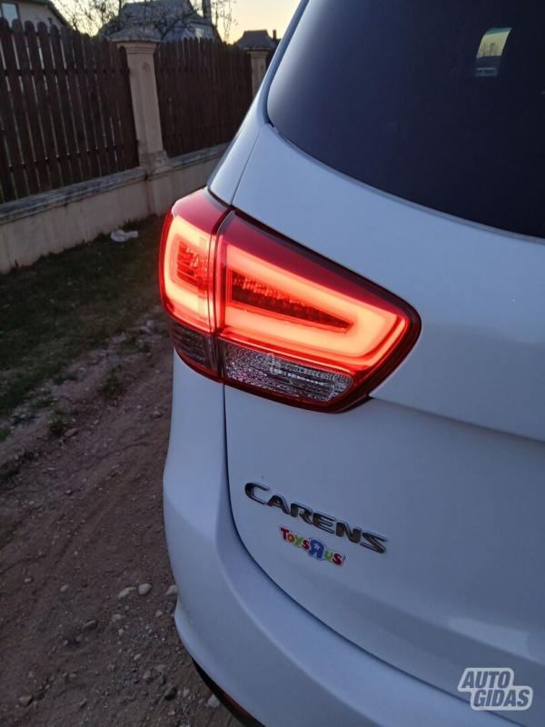 Balts Kia Carens 2014 Tauragė, ar dzinēja tilpumu 1.70 L un nobraukumu 275 tūkst. km par 5250 €, foto 8 vietnē AUTOMOTO.COM.LV