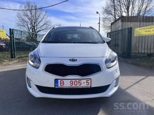 Белый Киа Каренс 2014 в Рига, объемом двигателя 1.70 л и пробегом 159 тыс. км за 8950 €, фото 3 на AUTOMOTO.COM.LV