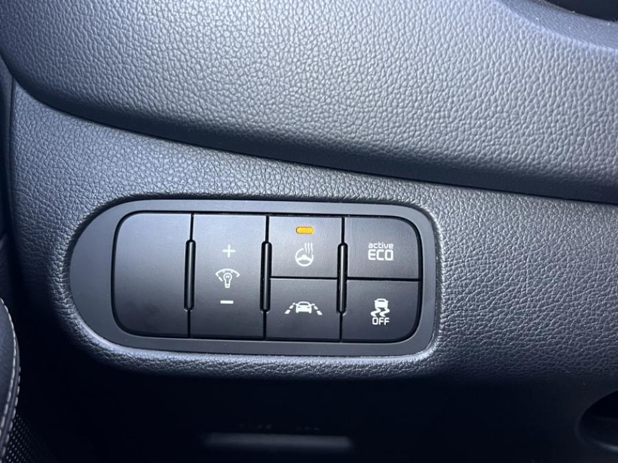 Balts Kia Carens 2014 Rīga, ar dzinēja tilpumu 1.70 L un nobraukumu 159 tūkst. km par 10550 €, foto 32 vietnē AUTOMOTO.COM.LV