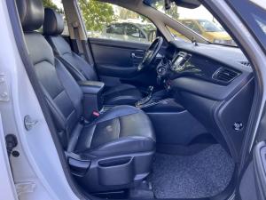 Balts Kia Carens 2014 Rīga, ar dzinēja tilpumu 1.70 L un nobraukumu 159 tūkst. km par 10550 €, foto 48 vietnē AUTOMOTO.COM.LV
