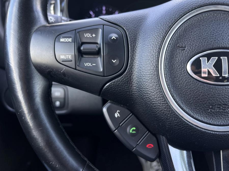 Balts Kia Carens 2014 Rīga, ar dzinēja tilpumu 1.70 L un nobraukumu 159 tūkst. km par 10550 €, foto 50 vietnē AUTOMOTO.COM.LV
