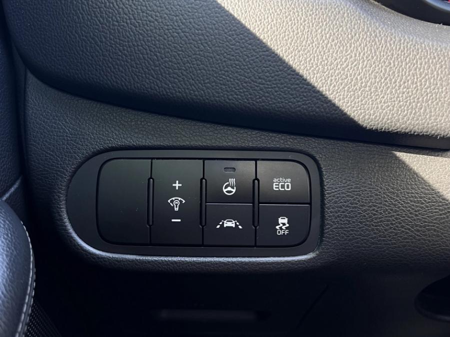 Balts Kia Carens 2014 Rīga, ar dzinēja tilpumu 1.70 L un nobraukumu 159 tūkst. km par 10550 €, foto 82 vietnē AUTOMOTO.COM.LV