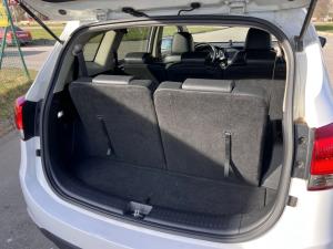 Balts Kia Carens 2014 Rīga, ar dzinēja tilpumu 1.70 L un nobraukumu 159 tūkst. km par 10550 €, foto 6 vietnē AUTOMOTO.COM.LV
