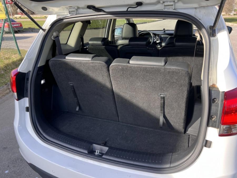 Balts Kia Carens 2014 Rīga, ar dzinēja tilpumu 1.70 L un nobraukumu 159 tūkst. km par 10550 €, foto 6 vietnē AUTOMOTO.COM.LV