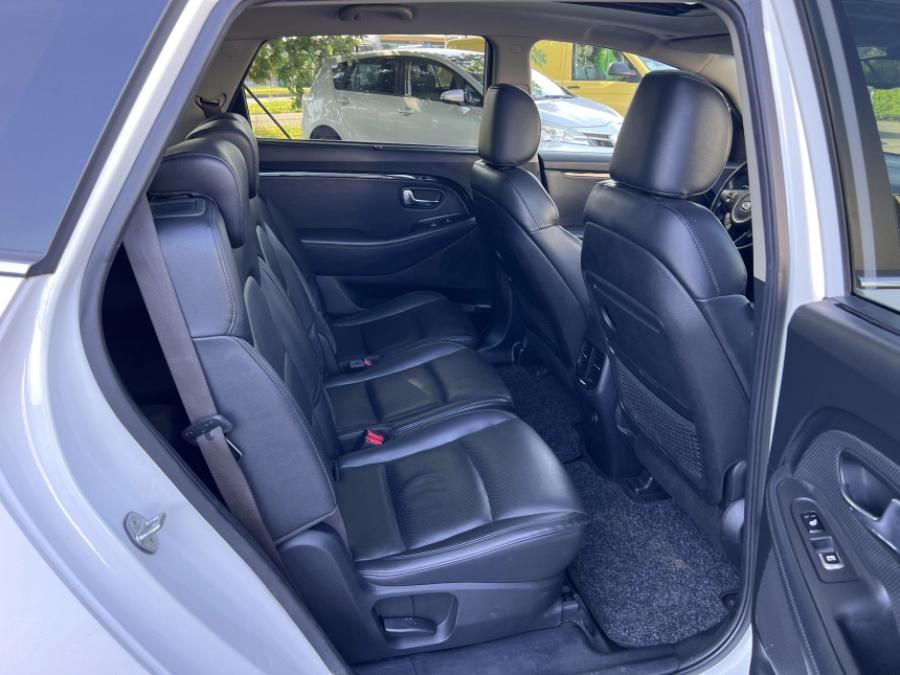 Balts Kia Carens 2014 Rīga, ar dzinēja tilpumu 1.70 L un nobraukumu 159 tūkst. km par 10550 €, foto 20 vietnē AUTOMOTO.COM.LV