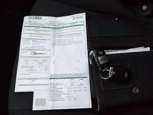 White Kia Carens 2014 in Taurage, with an engine capacity of 1.69 L and mileage of 241 thousand km for 5900 €, photo 13 on AUTOMOTO.COM.LV