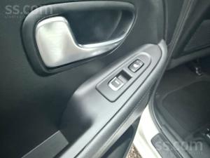 White Kia Carens 2015 in Riga, with an engine capacity of 1.70 L and mileage of 0 thousand km for 5550 €, photo 20 on AUTOMOTO.COM.LV
