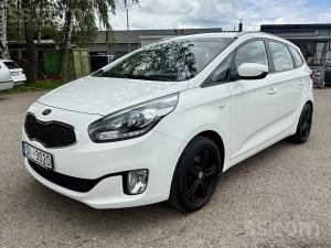Balts Kia Carens 2015 Rīga, ar dzinēja tilpumu 1.70 L un nobraukumu 0 tūkst. km par 5990 €, foto 7 vietnē AUTOMOTO.COM.LV