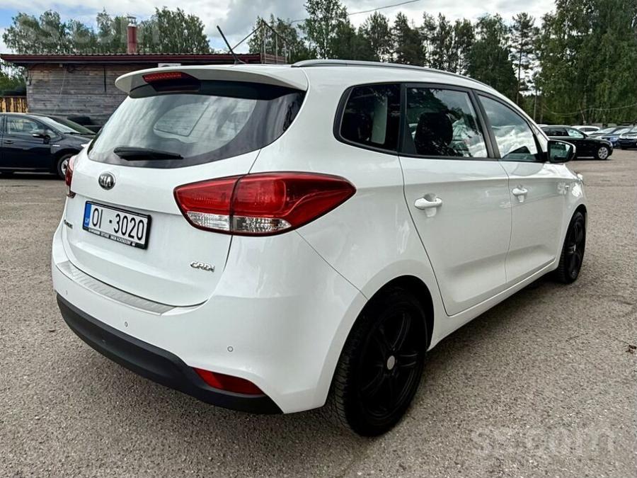 Balts Kia Carens 2015 Rīga, ar dzinēja tilpumu 1.70 L un nobraukumu 0 tūkst. km par 5990 €, foto 9 vietnē AUTOMOTO.COM.LV