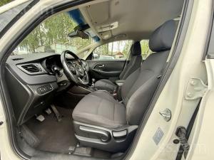 Balts Kia Carens 2015 Rīga, ar dzinēja tilpumu 1.70 L un nobraukumu 0 tūkst. km par 5990 €, foto 17 vietnē AUTOMOTO.COM.LV
