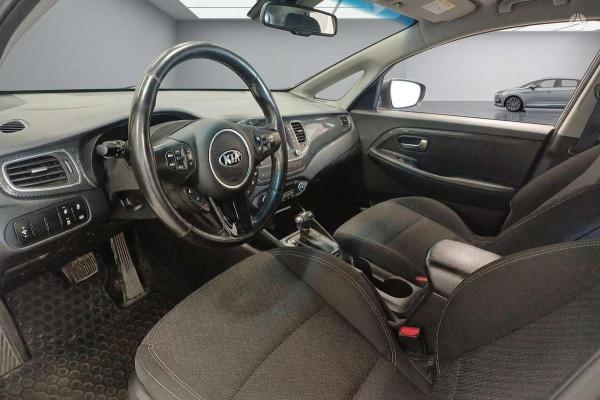 Balts Kia Carens 2017 Viļņa, ar dzinēja tilpumu 1.69 L un nobraukumu 225 tūkst. km par 3000 €, foto 8 vietnē AUTOMOTO.COM.LV
