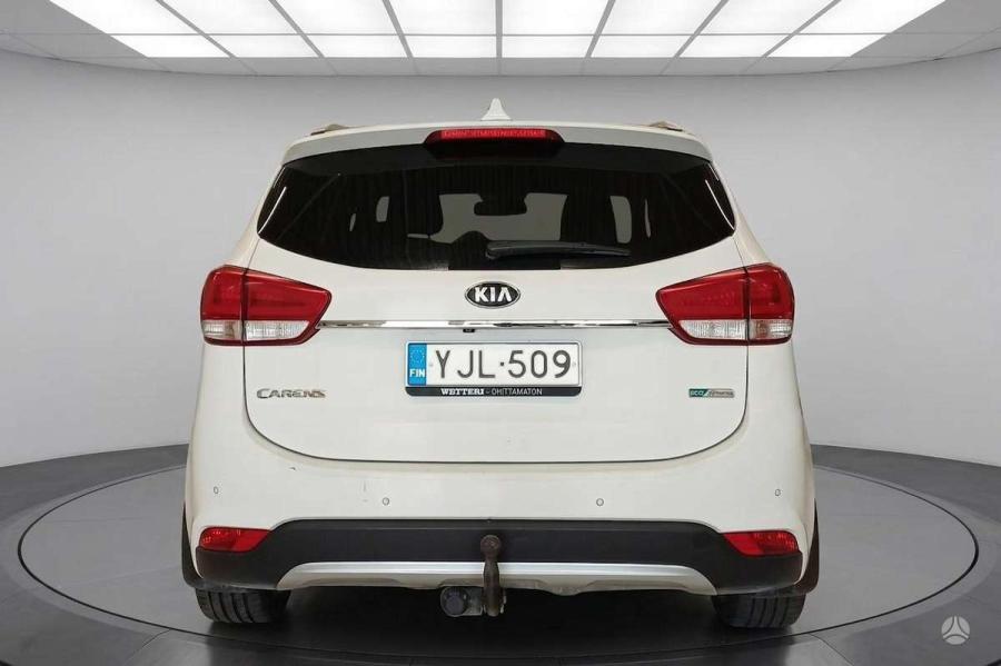 Balts Kia Carens 2017 Viļņa, ar dzinēja tilpumu 1.69 L un nobraukumu 225 tūkst. km par 3000 €, foto 5 vietnē AUTOMOTO.COM.LV