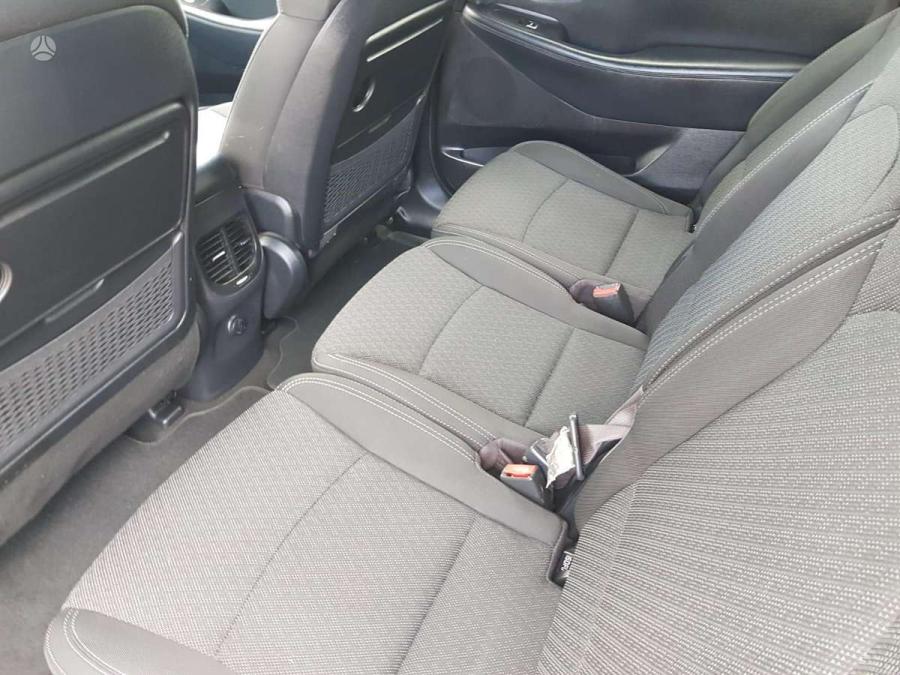 Balts Kia Carens 2018 Šauļi, ar dzinēja tilpumu 1.69 L un nobraukumu 246 tūkst. km par 5700 €, foto 11 vietnē AUTOMOTO.COM.LV
