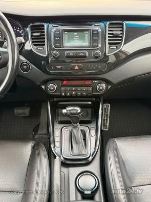 Balts Kia Carens 2013 Tallina, ar dzinēja tilpumu 1.70 L un nobraukumu 292 tūkst. km par 7654 €, foto 19 vietnē AUTOMOTO.COM.LV