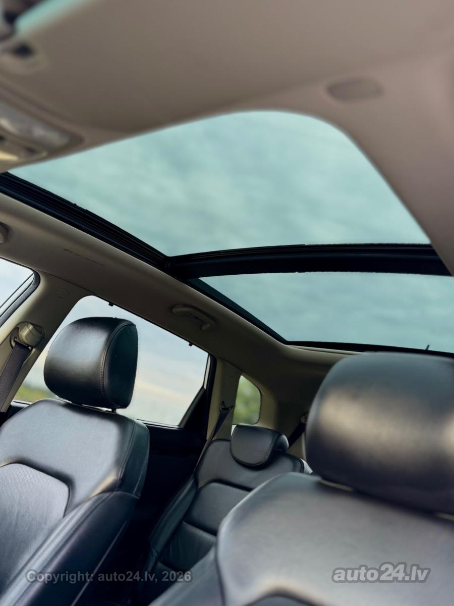 Balts Kia Carens 2013 Tallina, ar dzinēja tilpumu 1.70 L un nobraukumu 292 tūkst. km par 7654 €, foto 22 vietnē AUTOMOTO.COM.LV