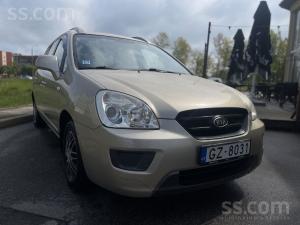 Dzeltens Kia Carens 2008 Rīga, ar dzinēja tilpumu 2.00 L un nobraukumu 166 tūkst. km par 1350 €, foto 2 vietnē AUTOMOTO.COM.LV