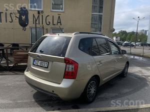 Dzeltens Kia Carens 2008 Rīga, ar dzinēja tilpumu 2.00 L un nobraukumu 166 tūkst. km par 1350 €, foto 4 vietnē AUTOMOTO.COM.LV