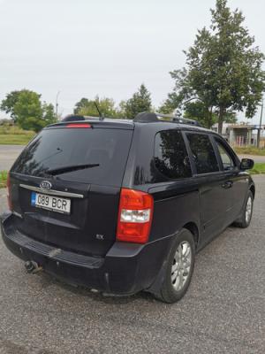 Melns Kia Carnival 2009 Sillamē, ar dzinēja tilpumu 2.90 L un nobraukumu 340 tūkst. km par 850 €, foto 4 vietnē AUTOMOTO.COM.LV