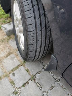 Melns Kia Carnival 2009 Sillamē, ar dzinēja tilpumu 2.90 L un nobraukumu 340 tūkst. km par 850 €, foto 18 vietnē AUTOMOTO.COM.LV