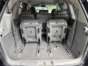 Melns Kia Carnival 2007 Mažeikiai, ar dzinēja tilpumu 2.90 L un nobraukumu 330 tūkst. km par 950 €, foto 8 vietnē AUTOMOTO.COM.LV