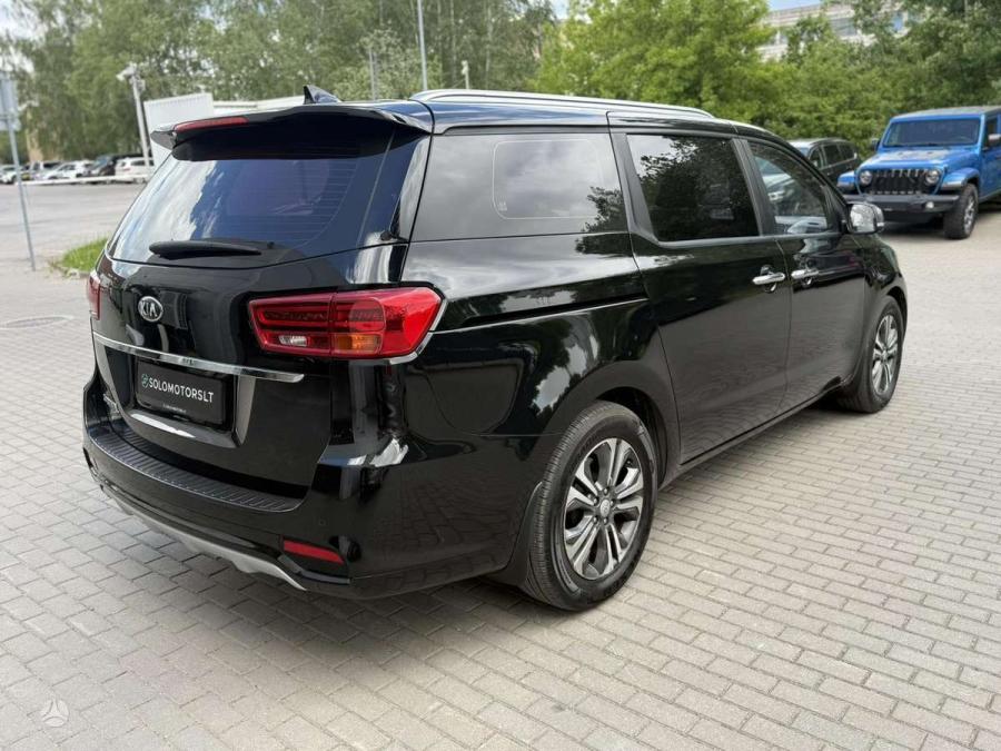 Черный Киа Карнивал 2020 в Вильнюс, объемом двигателя 2.20 л и пробегом 98 тыс. км за 19950 €, фото 7 на AUTOMOTO.COM.LV