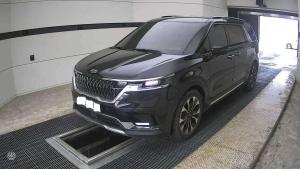 Melns Kia Carnival 2021 Viļņa, ar dzinēja tilpumu 2.15 L un nobraukumu 144 tūkst. km par 27176 €, foto  vietnē AUTOMOTO.COM.LV